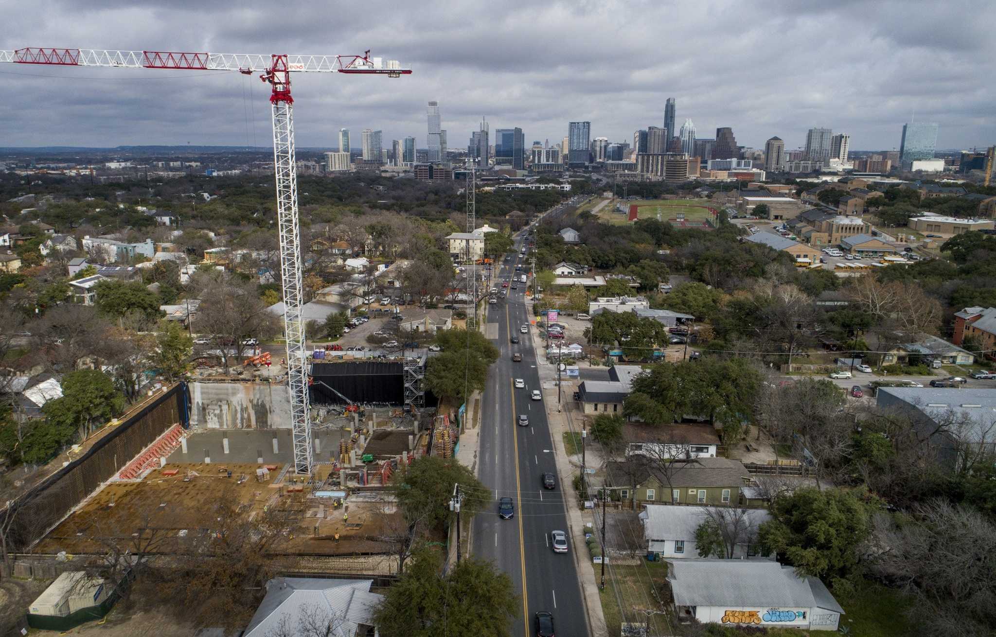 Booming Austin construction sector short of workers