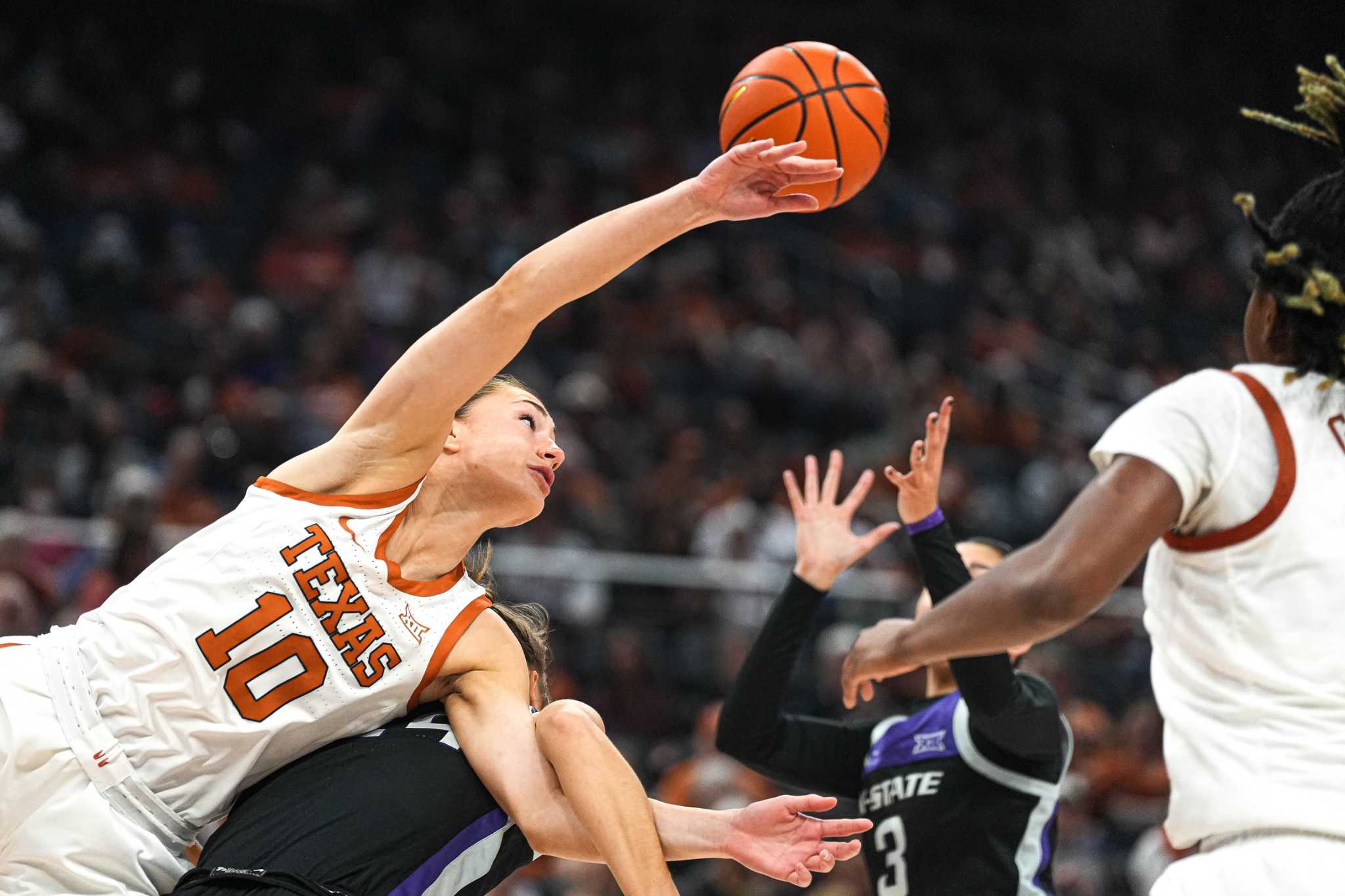 Texas women host ranked basketball teams after disappointing road loss