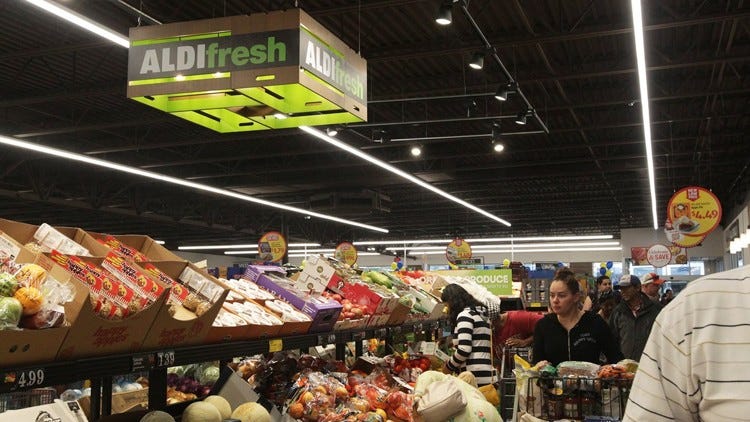 Hundreds visit Austin metro area’s first Aldi grocery store