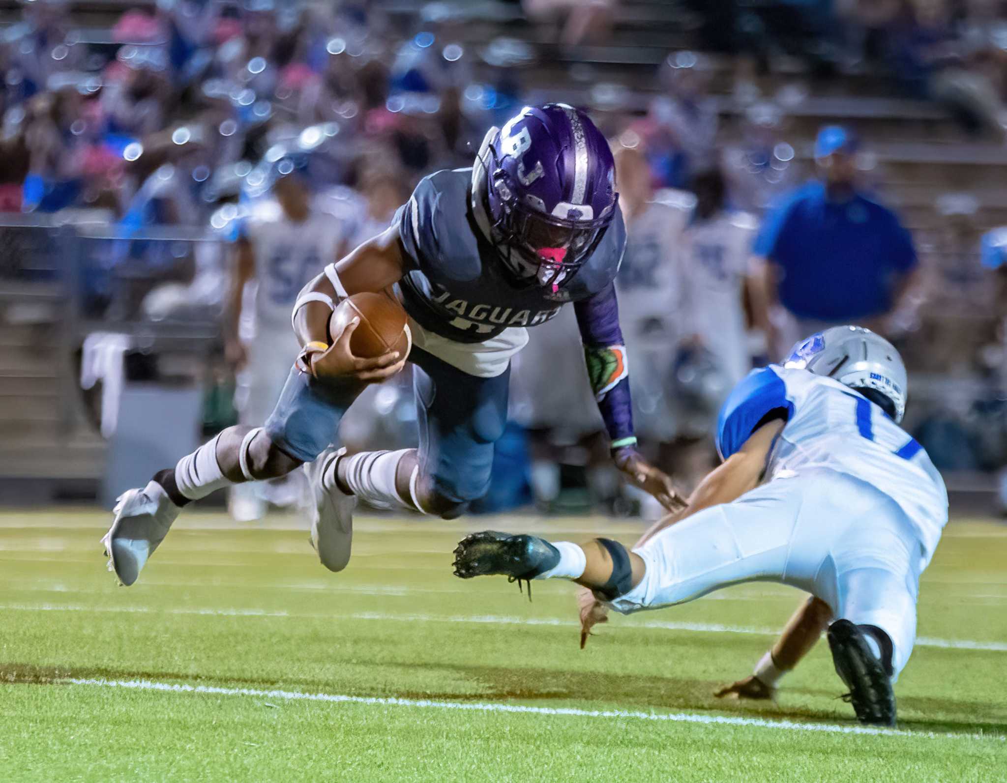LBJ football team rolls as RB Sedrick Alexander chases history