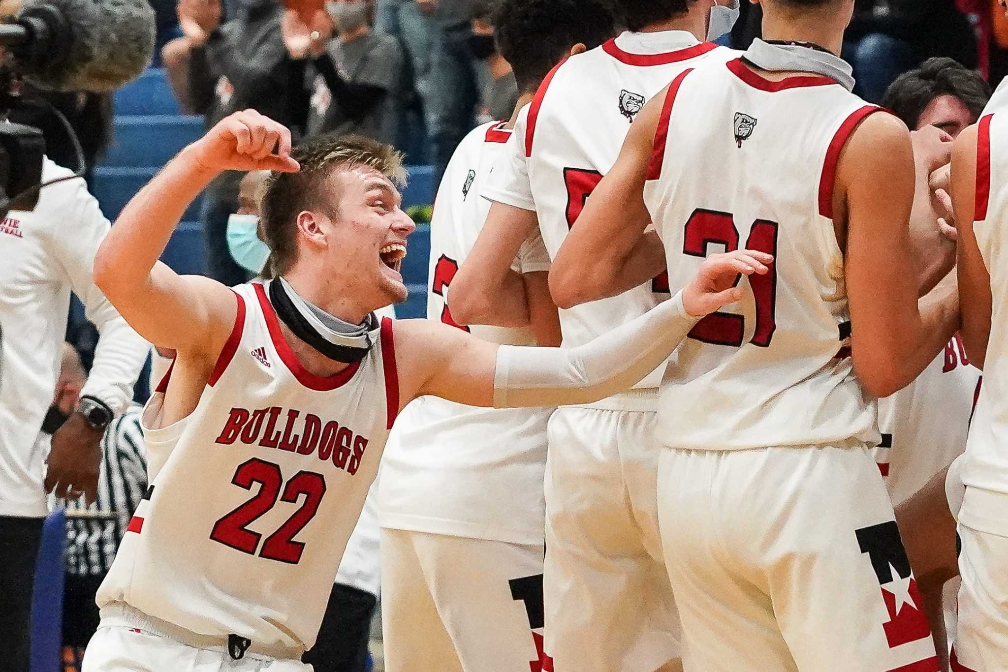 Big fourth quarter from Coleton Benson, Bowie overcomes Westwood