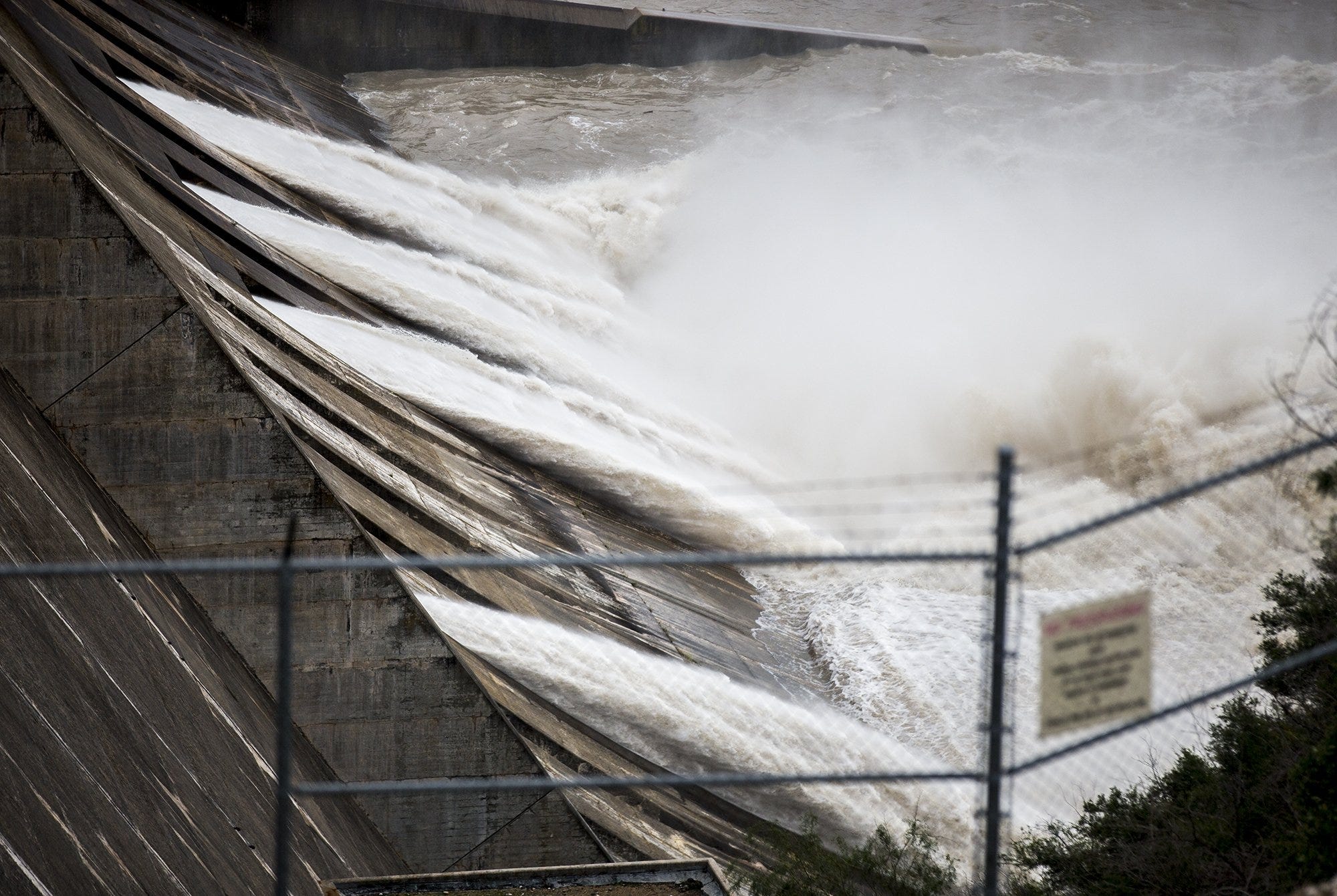 LCRA to reopen Lake Travis for public use Wednesday
