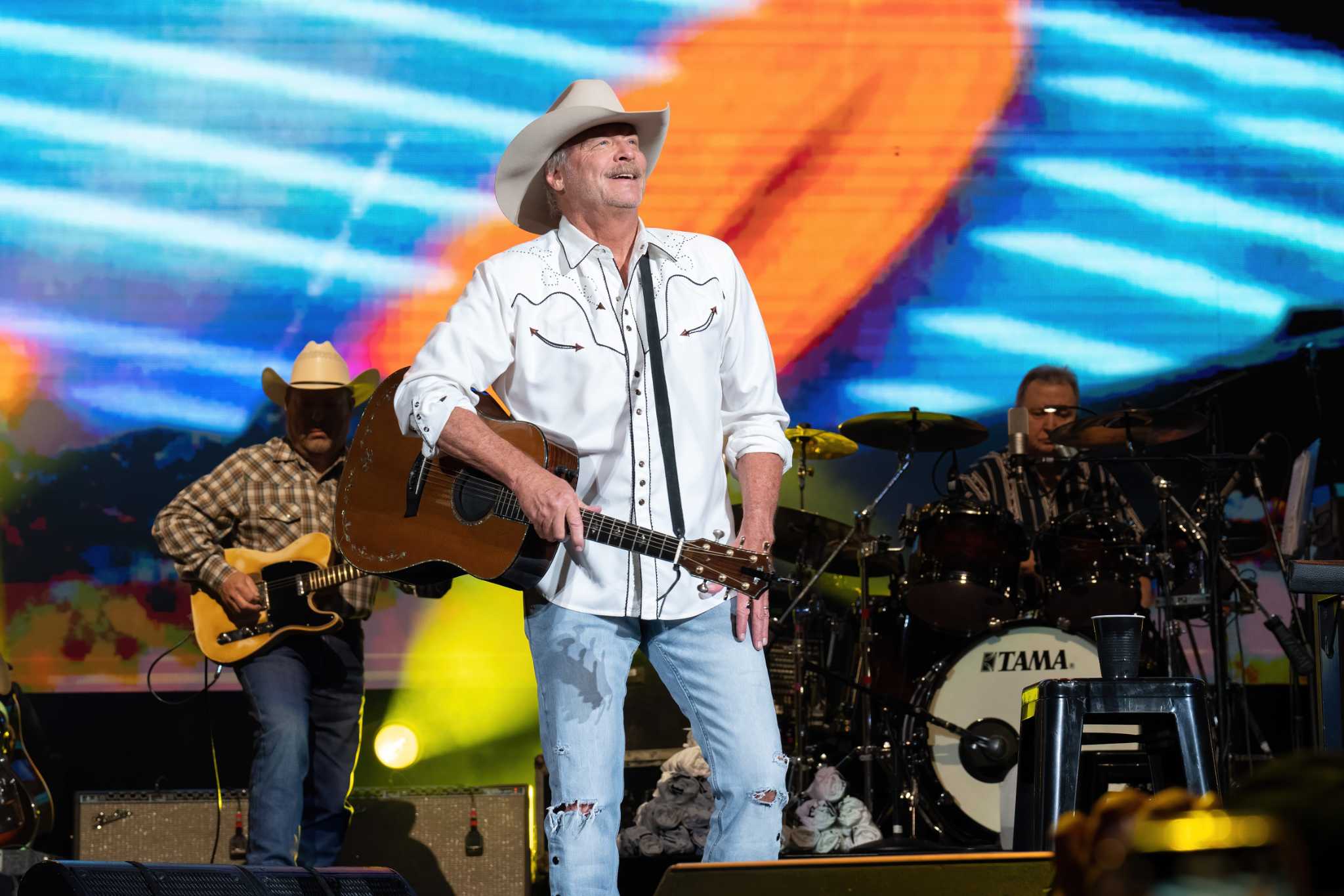 Alan Jackson sings the hits for adoring fans at Austin's Moody Center