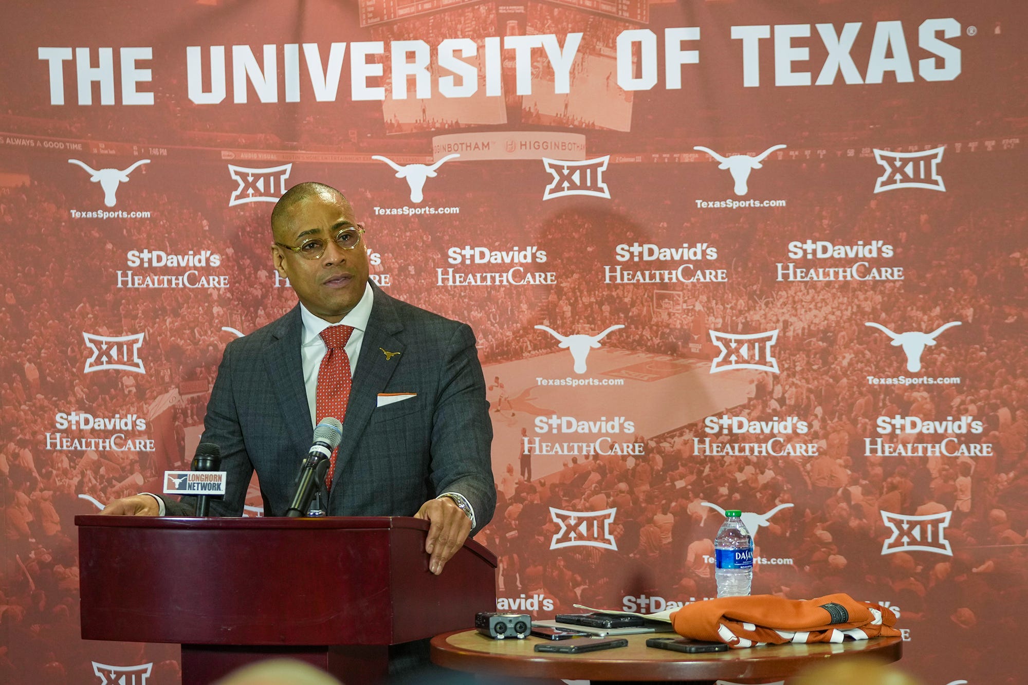 Rodney Terry photos: Ex-Texas basketball coach through the years