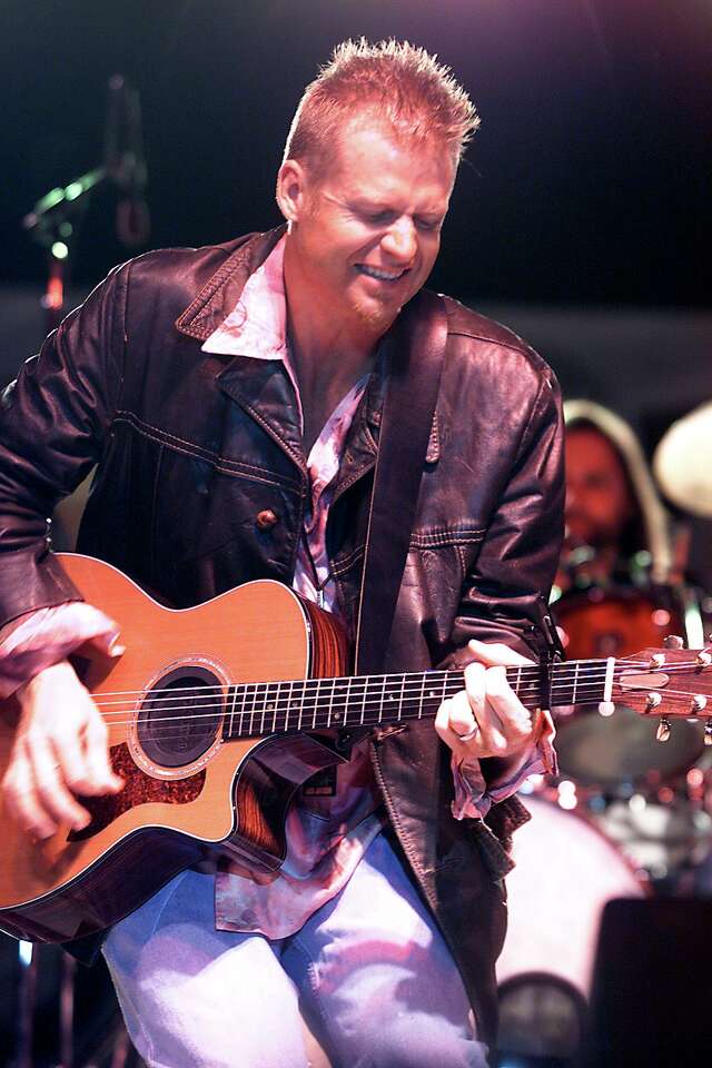 Texas singer-songwriter Charlie Robison died on Sunday. He was 59.