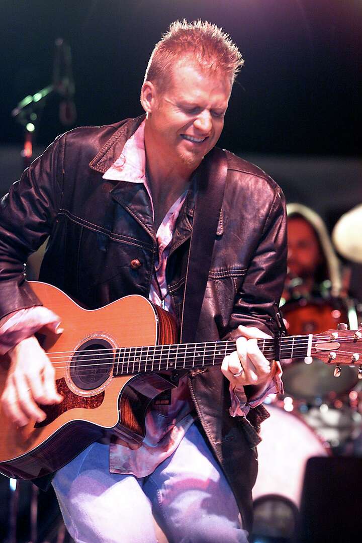 Texas singer-songwriter Charlie Robison died on Sunday. He was 59.