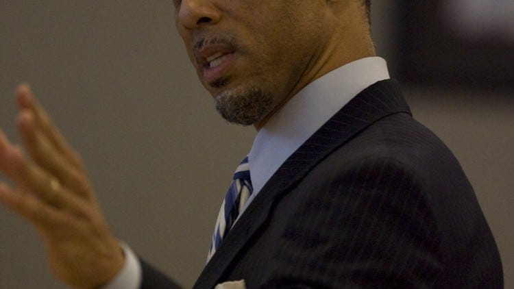 Travis County prosecutor Gary Cobb announces run for district attorney