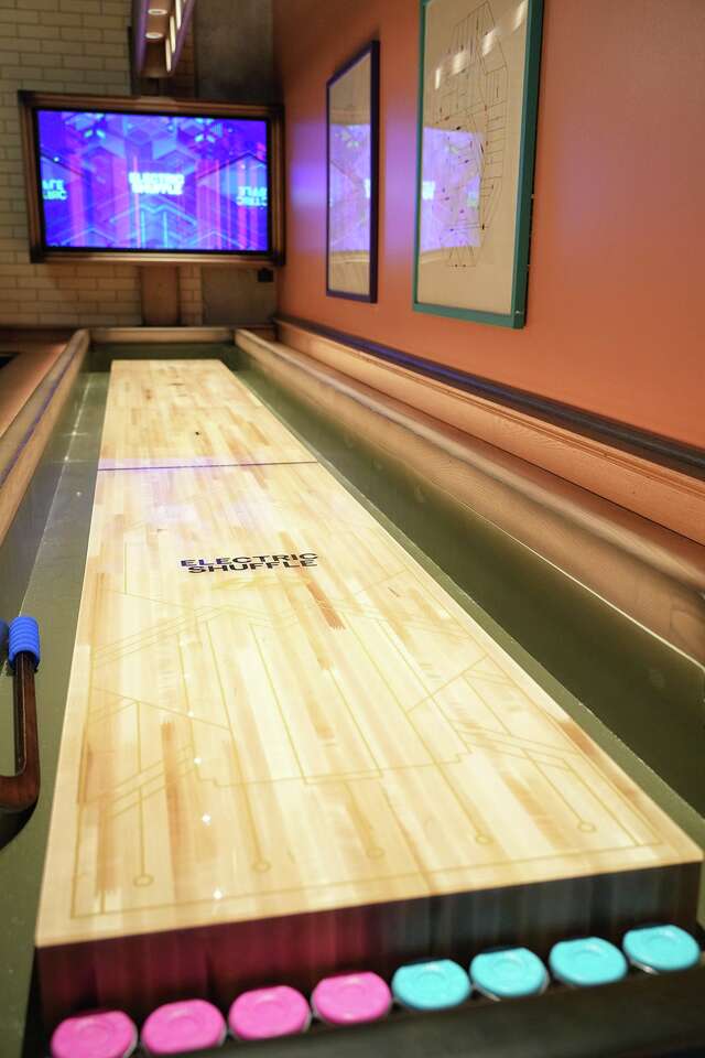 Electric Shuffle shuffleboard bar opens in Austin near Rainey Street