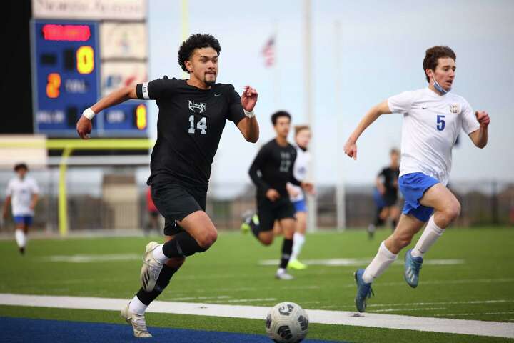 Heady play helps Hendrickson soccer continue best season in school history