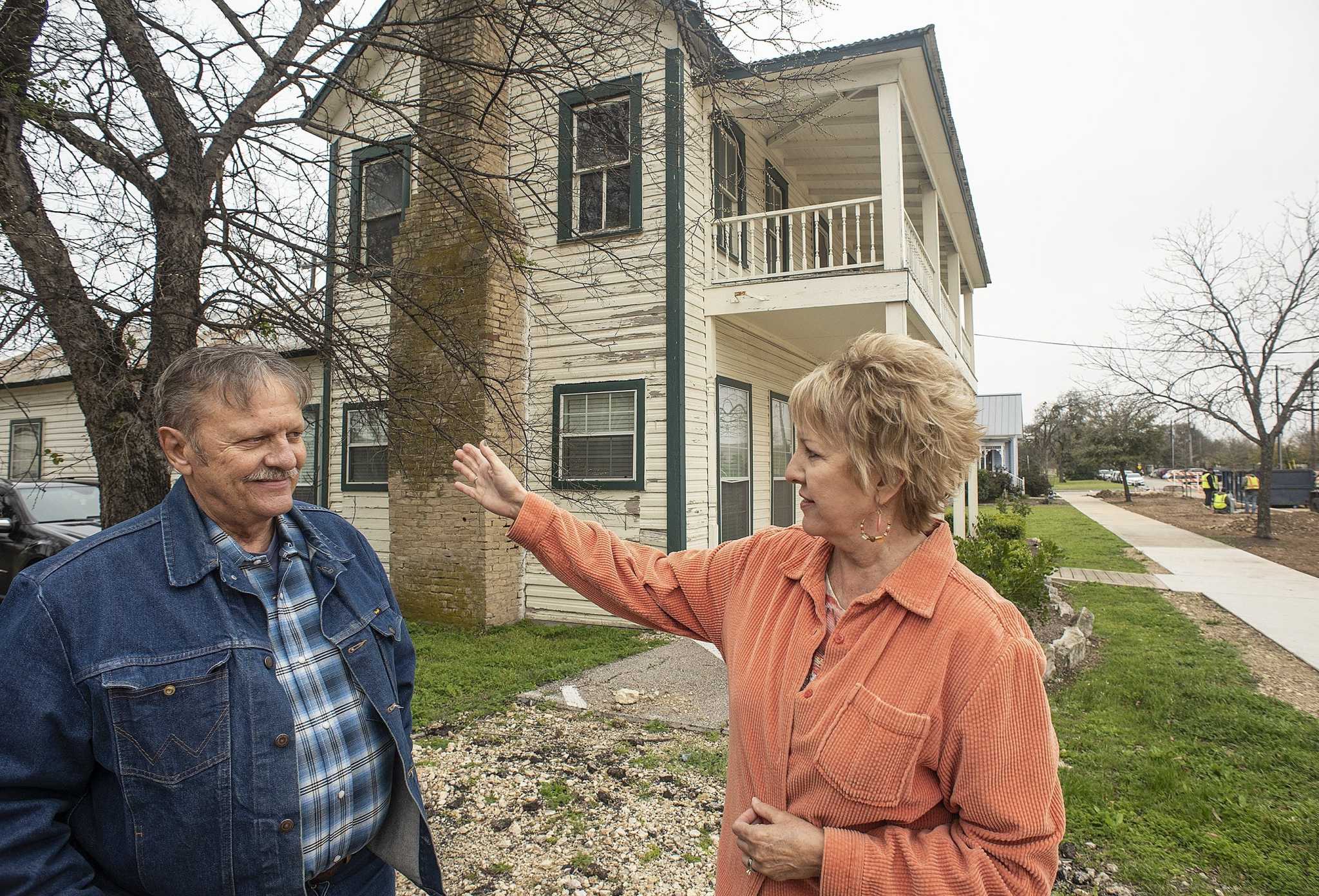 Leander's challenge: Can 1891 home be saved?