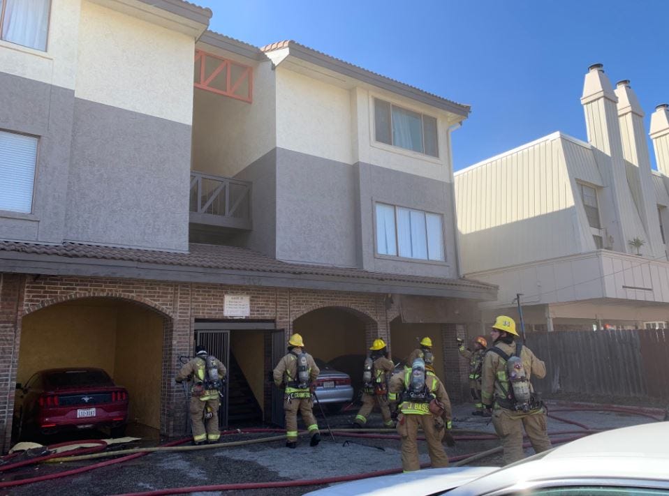 West Campus fire in Rio Grande Street displaces 10, Austin fire says