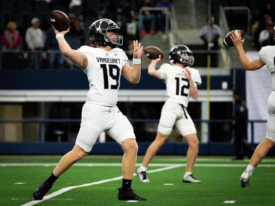 Drew Mestemaker throws for school-record 608 yards in North Texas win