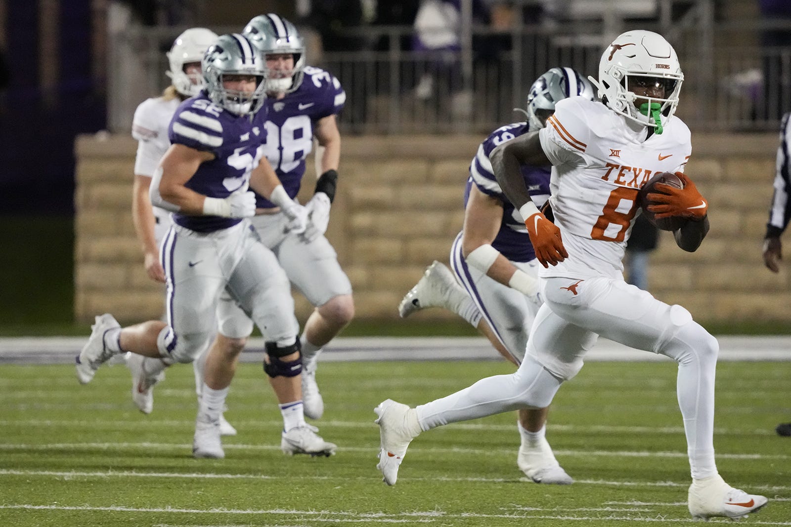 Kickoff and TV assignment set for Texas-Kansas State football game