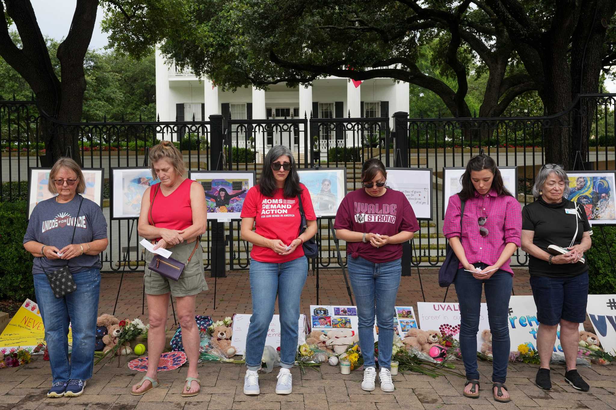 See what memorials, vigils for Uvalde shooting victims look like across ...