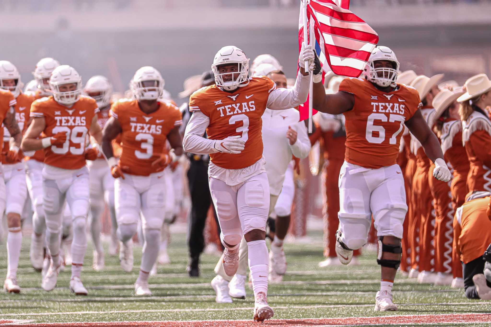 Texas football: Jacoby Jones makes impact in his final Longhorns game