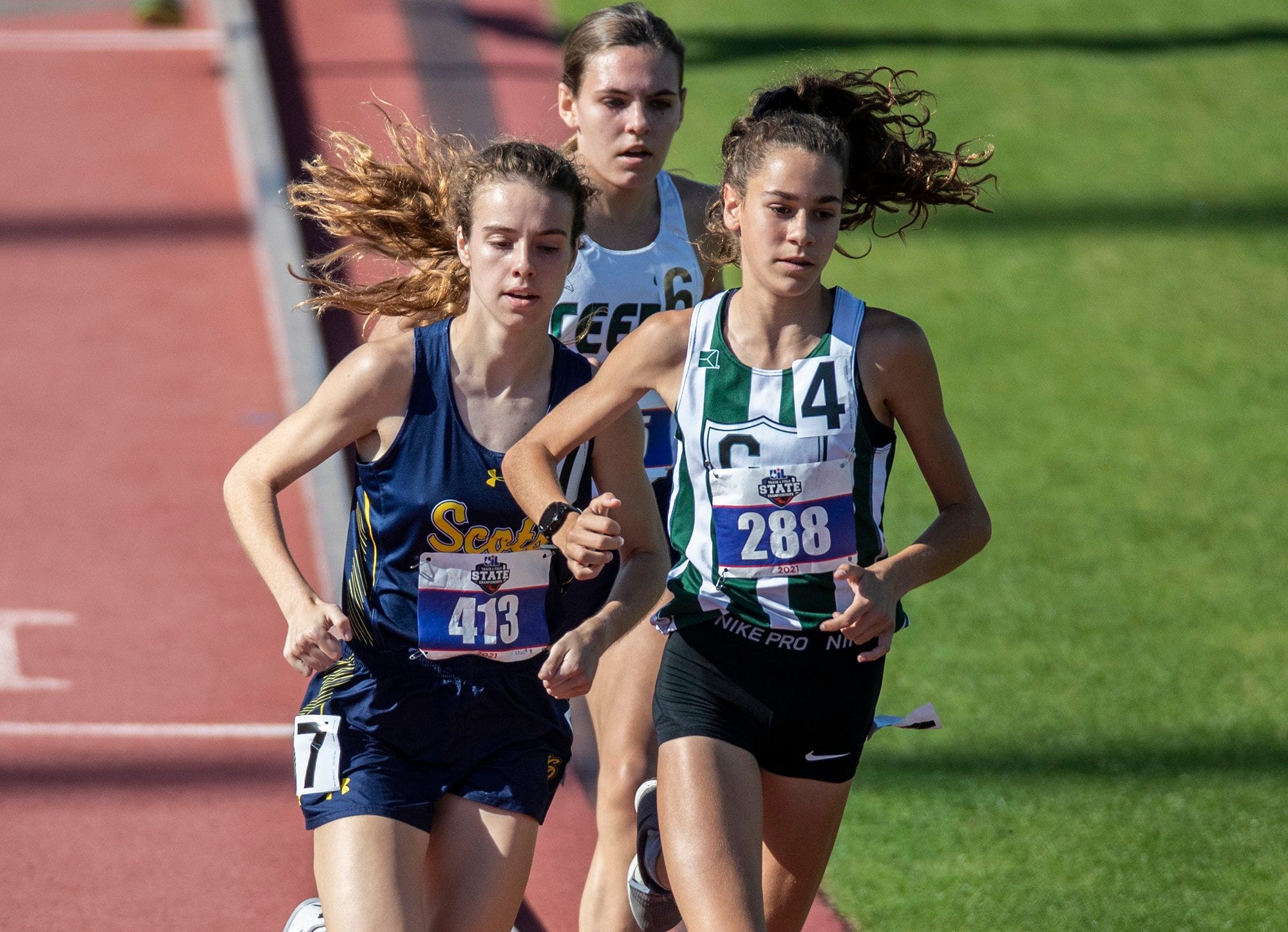 High school track: Cedar Park' Isabel Conde De Frankenberg wins 3200