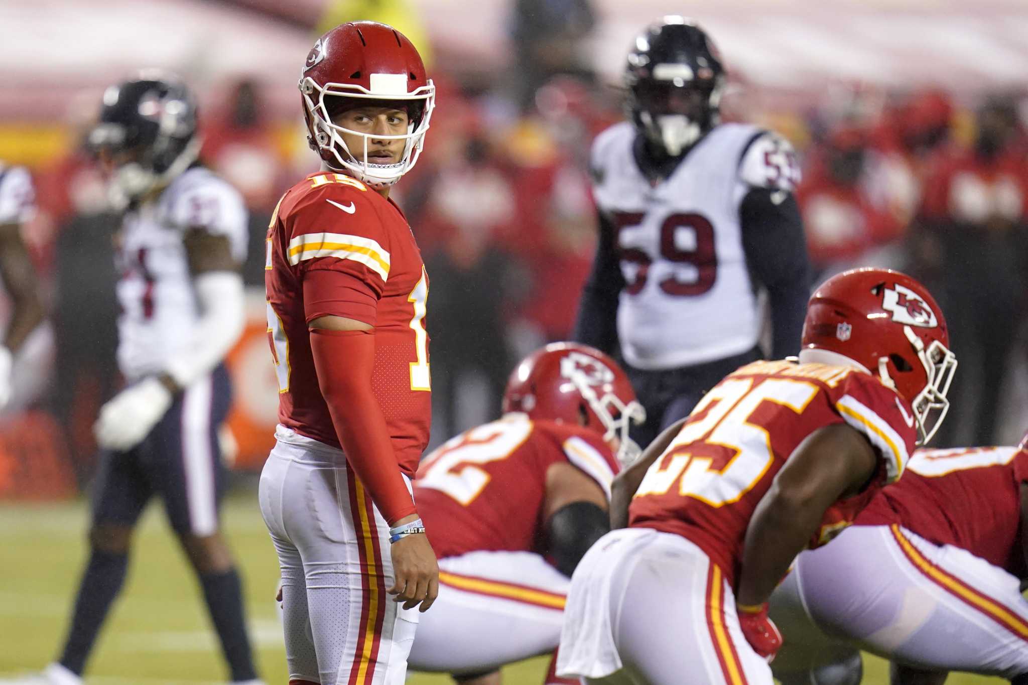 Patrick Mahomes, Jalen Hurts — and our list of all-time NFL Texan QBs