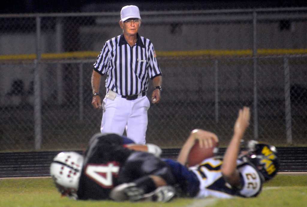 Longtime SE Texas referee could call final game Friday