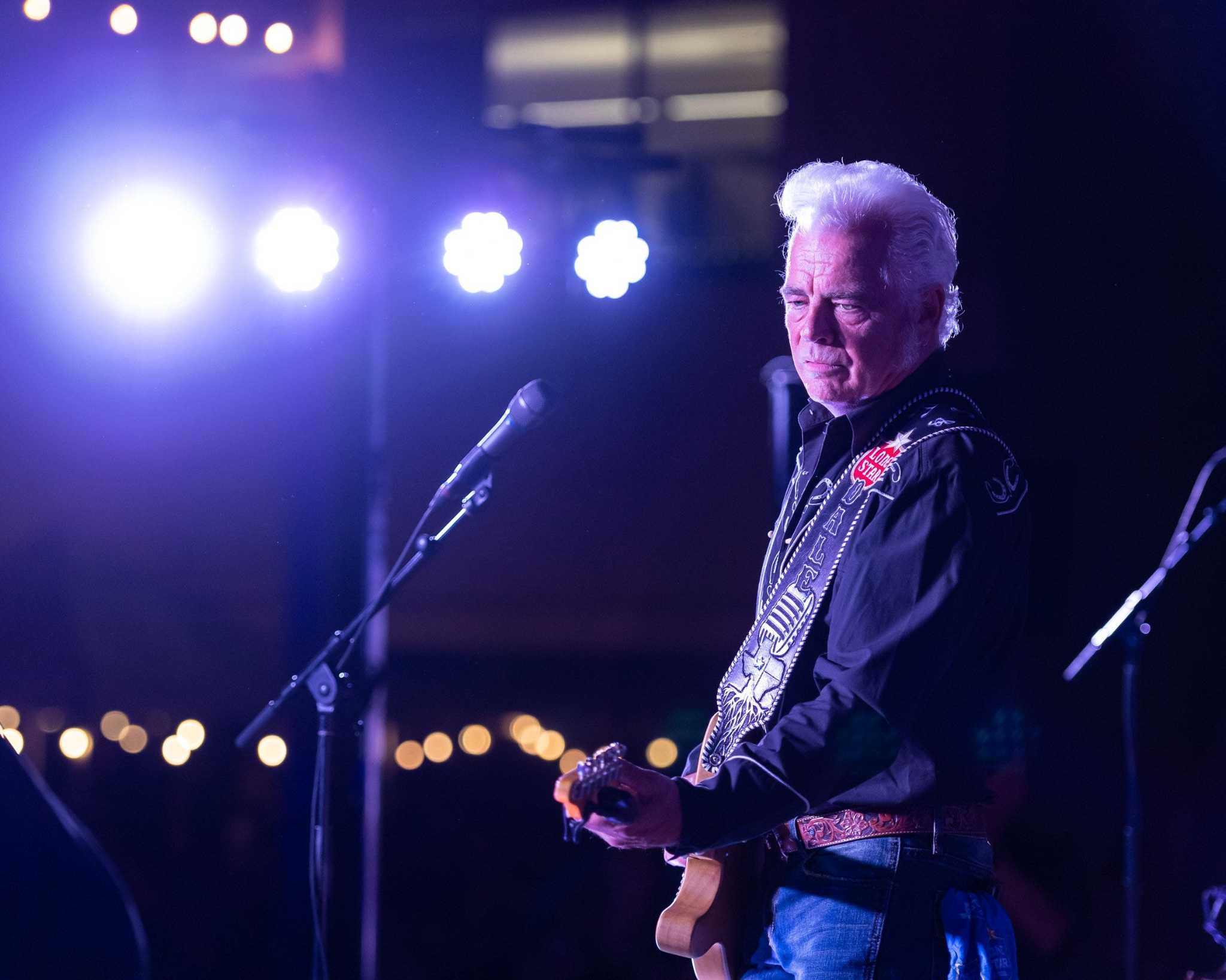 Photos: Dale Watson and the Lonestars play Prete Plaza