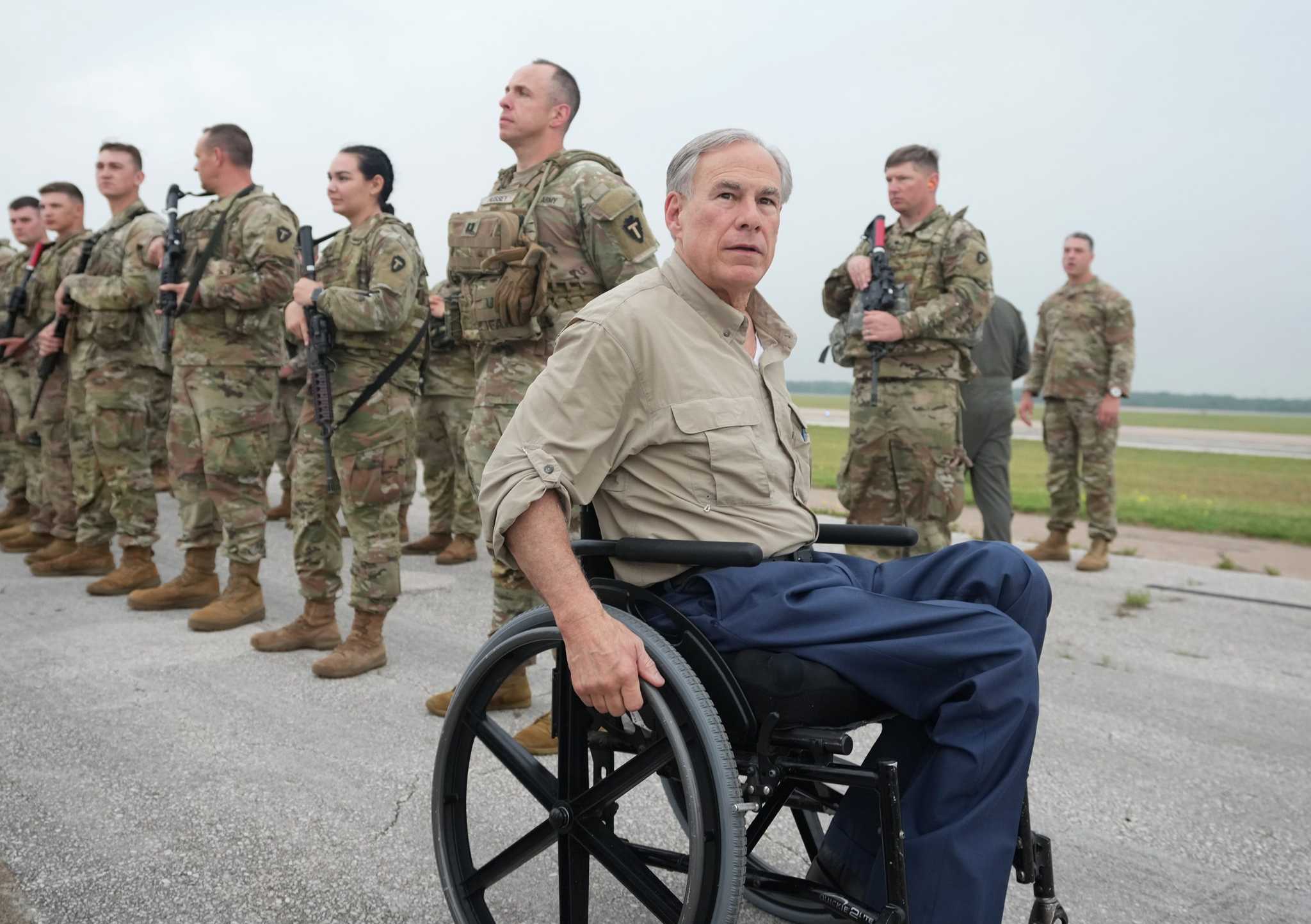 Texas Army National Guard troops deploy to secure U.S.-Mexico border