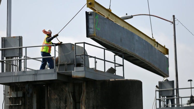 Austin officials exploring an overhaul of Longhorn Dam