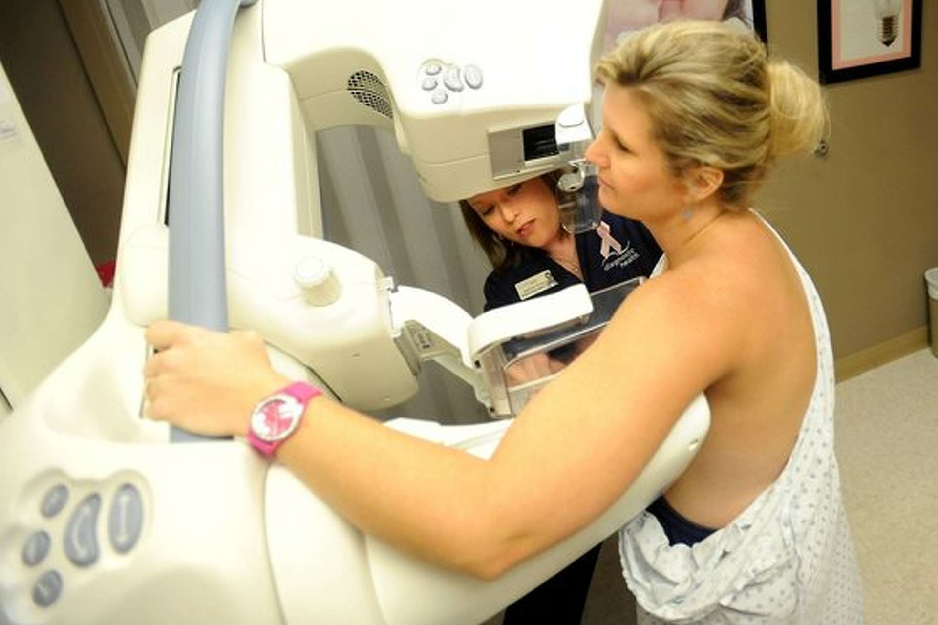 Mammogram techs are first to know results but can't show it
