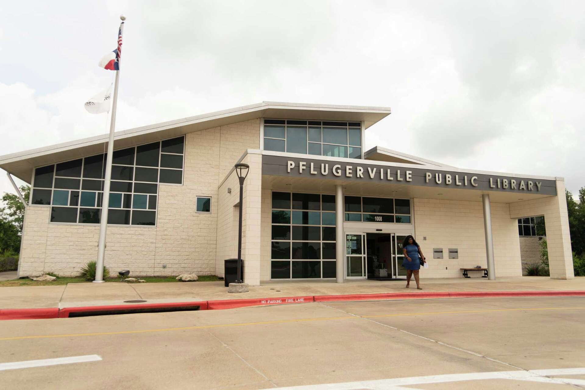 Pflugerville librarian: Proud to host our first Renaissance Pfaire