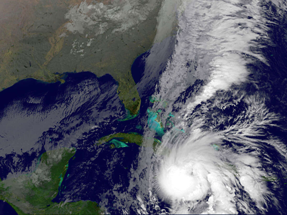 Hurricane Tomas batters quake-shattered Haiti