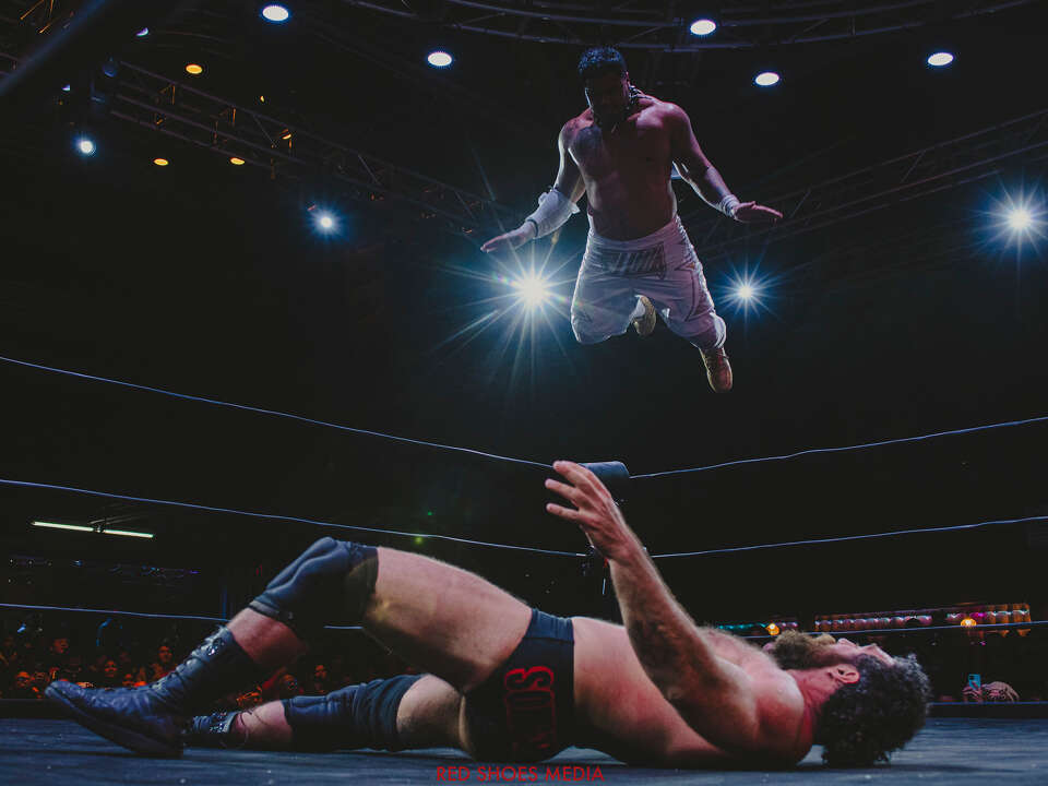 Houstonian in famous Samoan wrestling family eyes mega-stardom