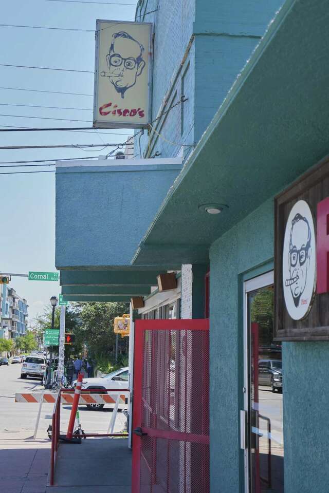 3 restaurants inducted by the Austin360 Restaurant Hall of Fame 2022