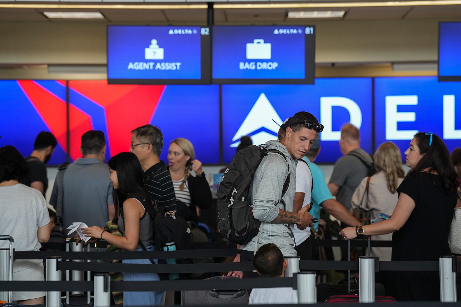 Crowdstrike, Microsoft outage causes global IT issues, flight delays