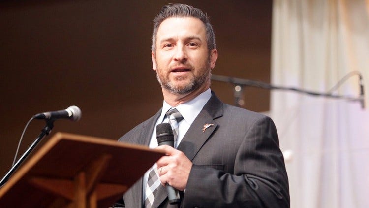 Round Rock Mayor Craig Morgan returns home after spinal surgery