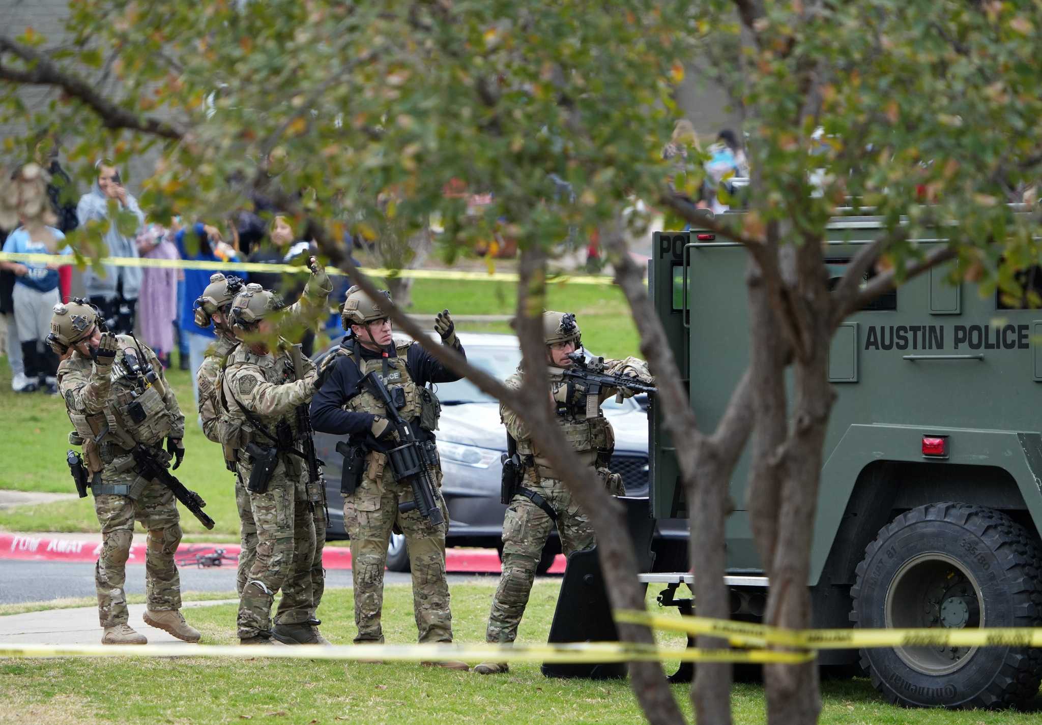 APD SWAT officers arrest a woman after standoff in South Austin