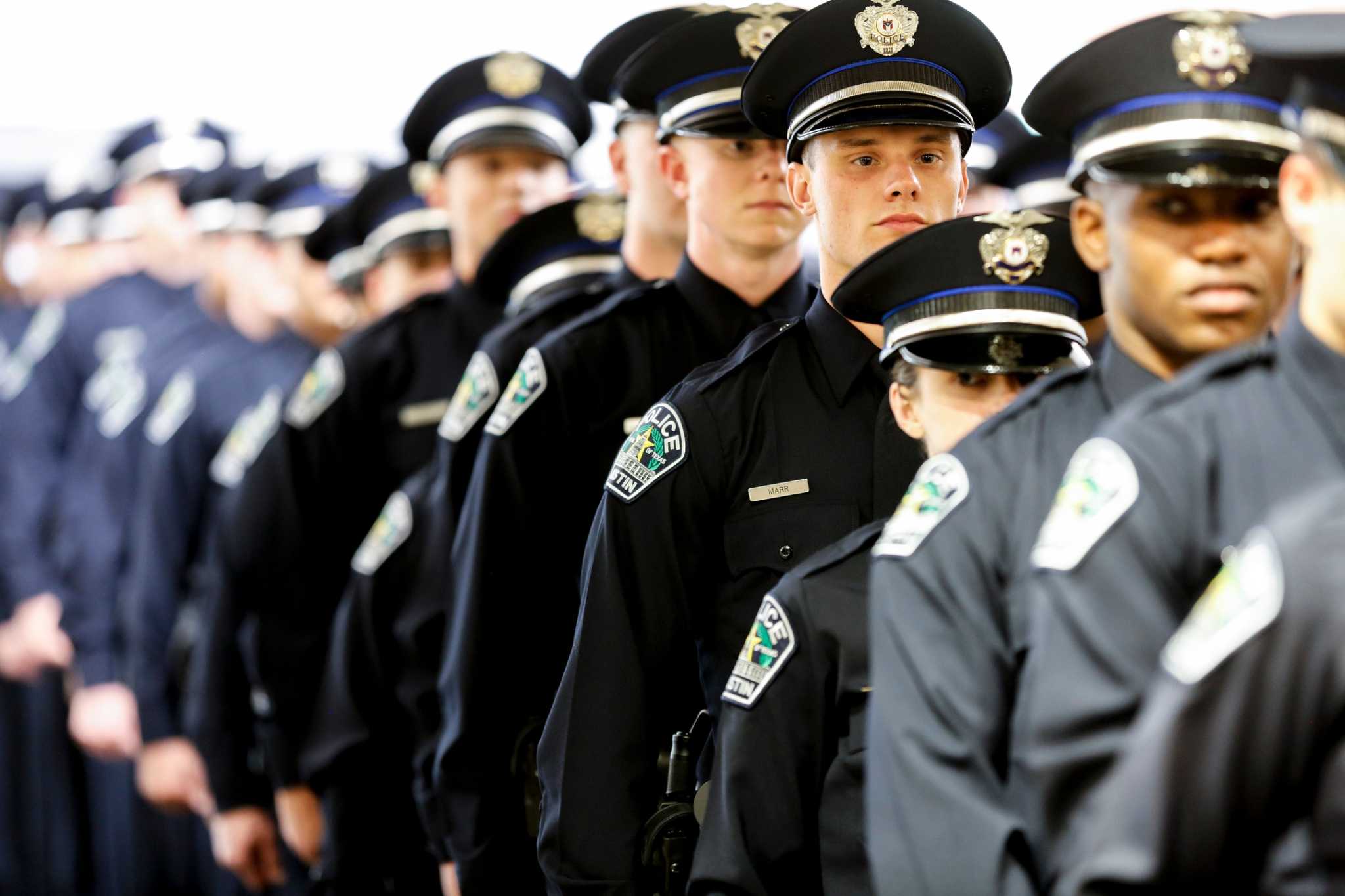 What new research says about how many patrol officers the Austin Police ...