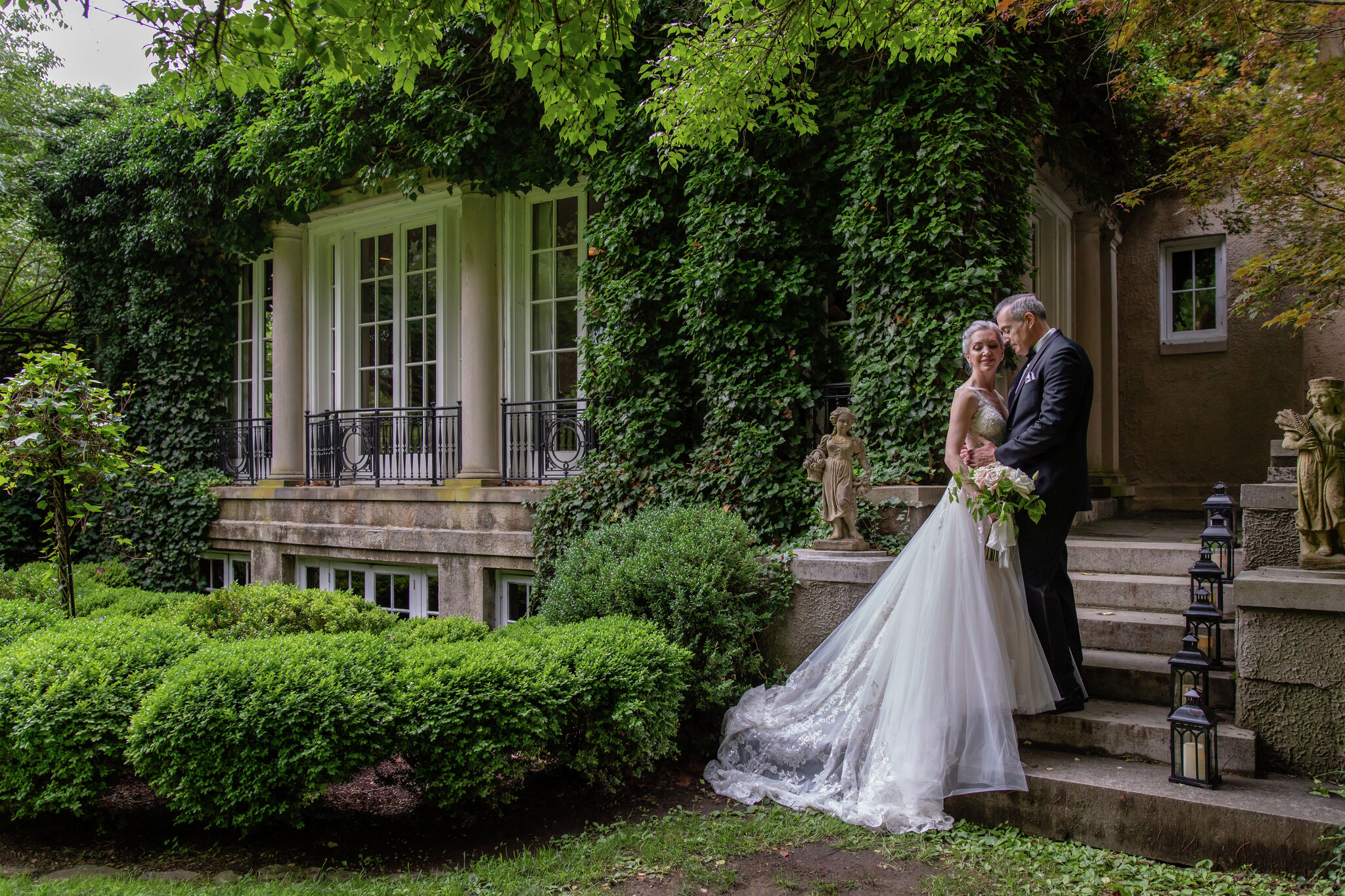 Edward R. Murrow's main man Don Hollenbeck explained