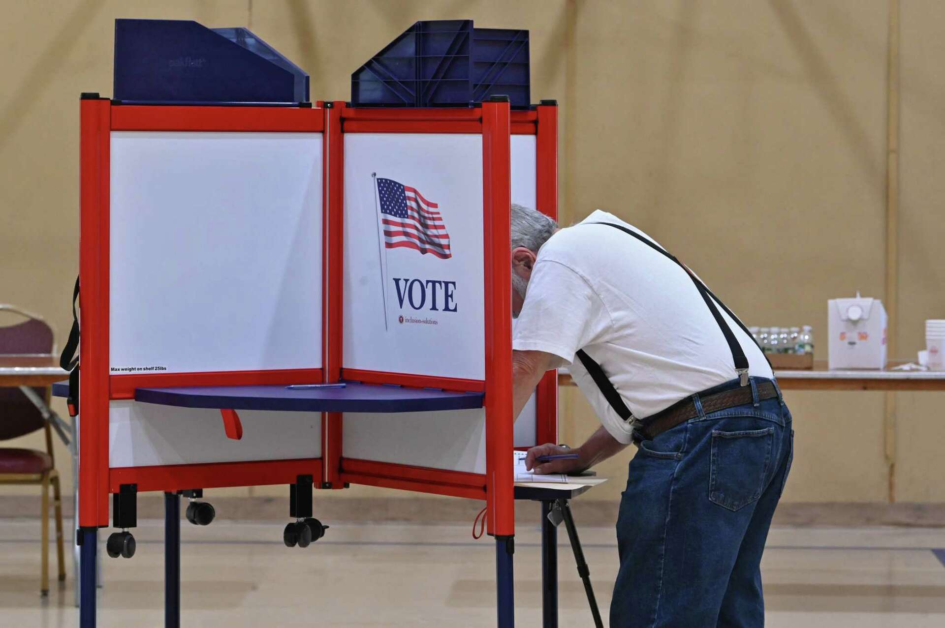 Applyrs declares victory; Cerutti concedes in Albany primary