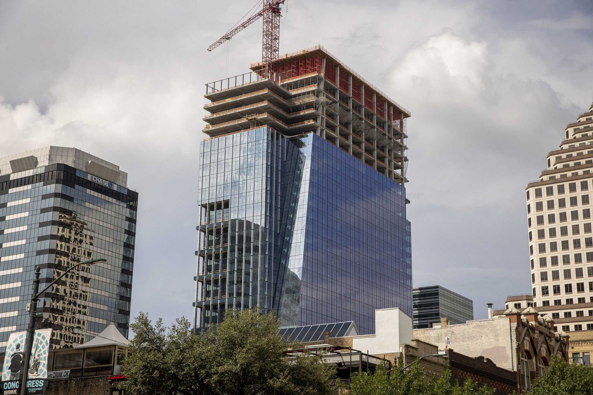 Downtown Austin high-rise adds Heritage Title as tenant