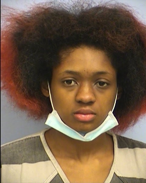 Woman shot, killed man while posing with rifle for Snapchat, police say