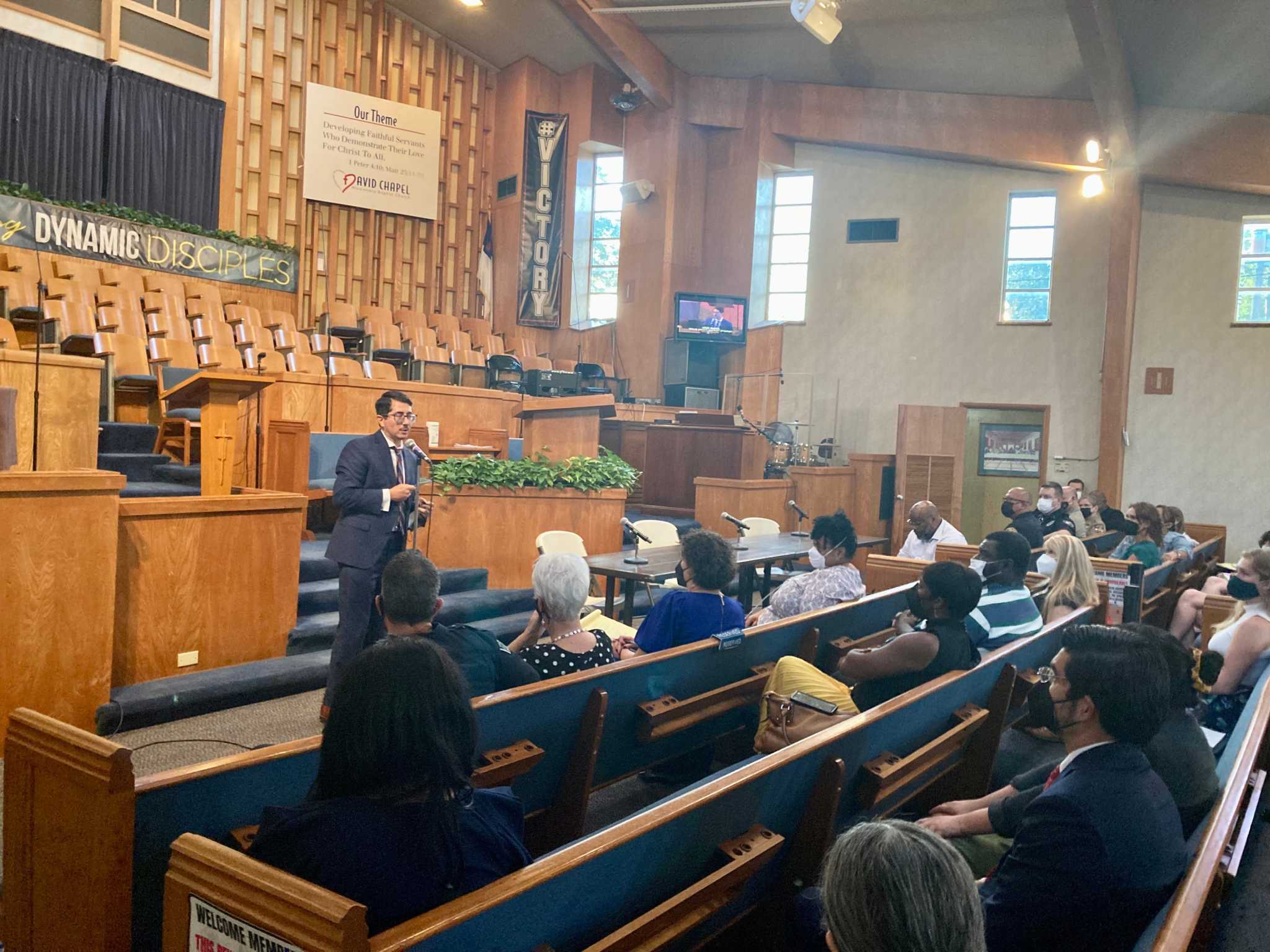 Austin politicians, police, community discuss reducing gun violence