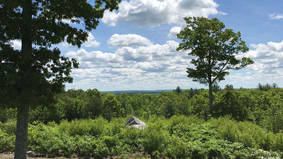 8 Connecticut hikes for must-see views and overlooks around the state