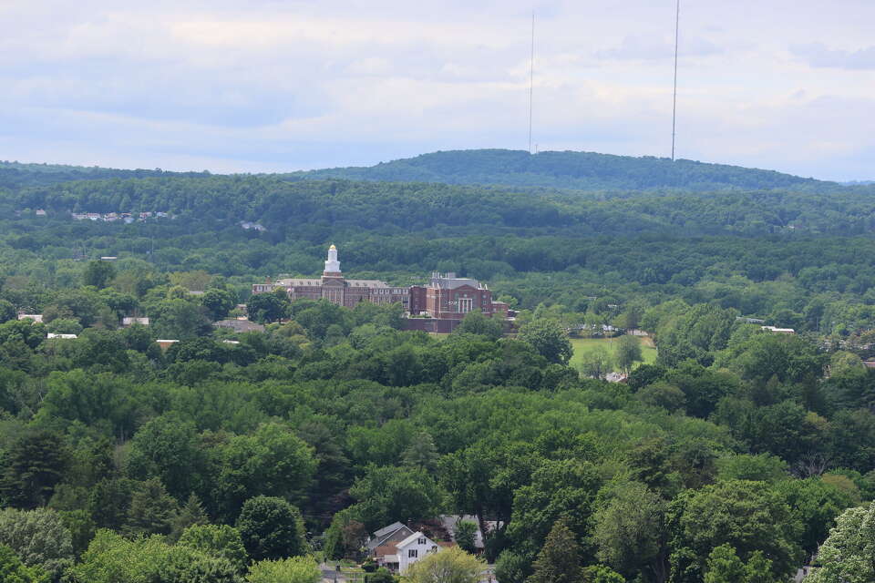 8 Connecticut hikes for must-see views and overlooks around the state