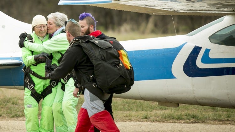 Photos: 100-year-old skydiver makes history