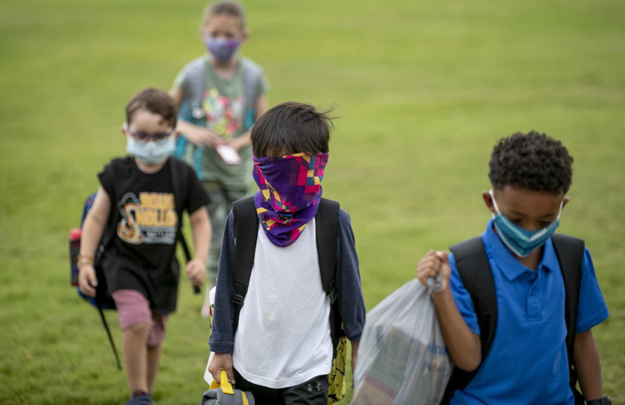 As schools reopen, Texas teachers report hundreds of coronavirus safety ...