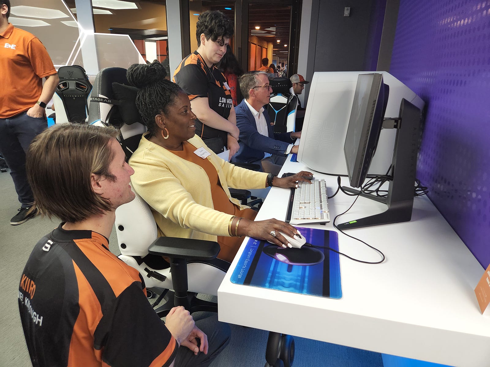 UT opens esports gaming room in student union