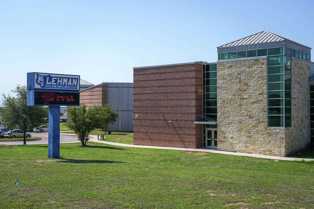 Lockdown lifted at Lehman High School in Kyle after weapon report