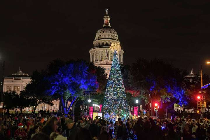Where to see Christmas lights in Austin in 2025
