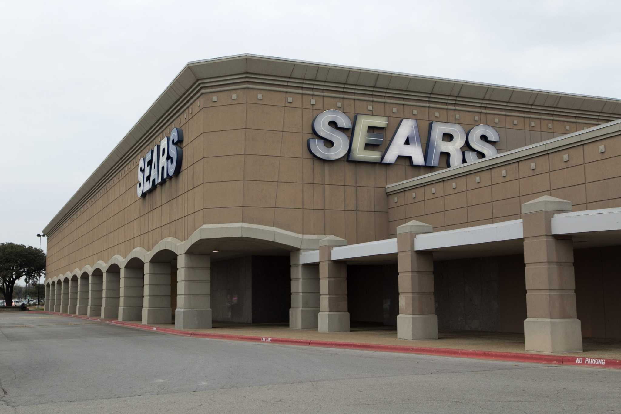 As part of bankruptcy filing, last 2 Austin Sears stores to close