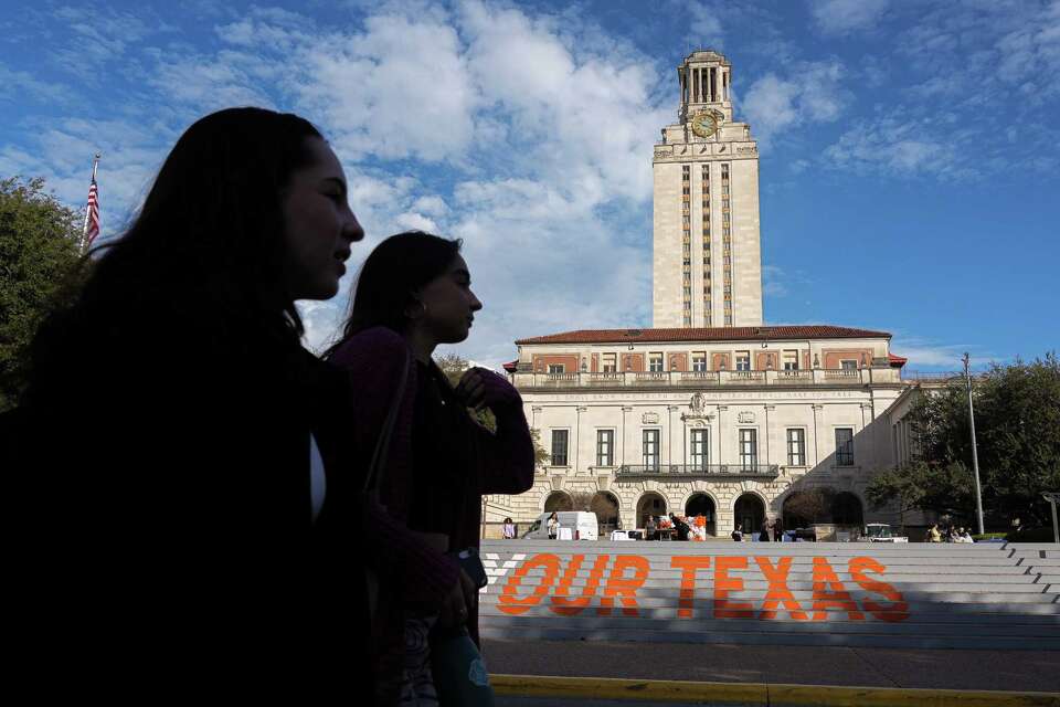 Wonder about span of Austin history and prehistory? Wonder no more.