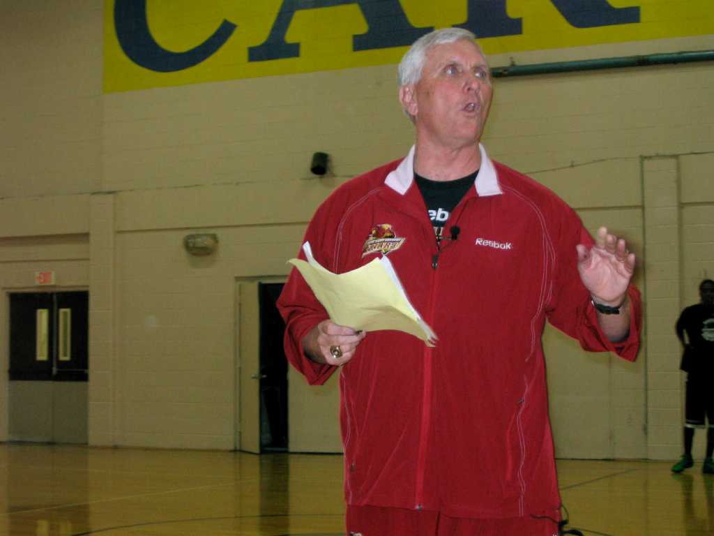 Hall of Fame basketball coach visits Norwalk