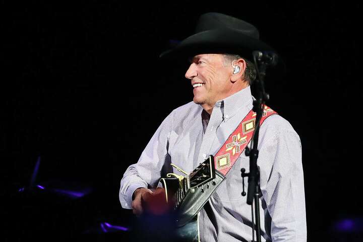 Robert Earl Keen, George Strait to host Texas flood benefit concerts